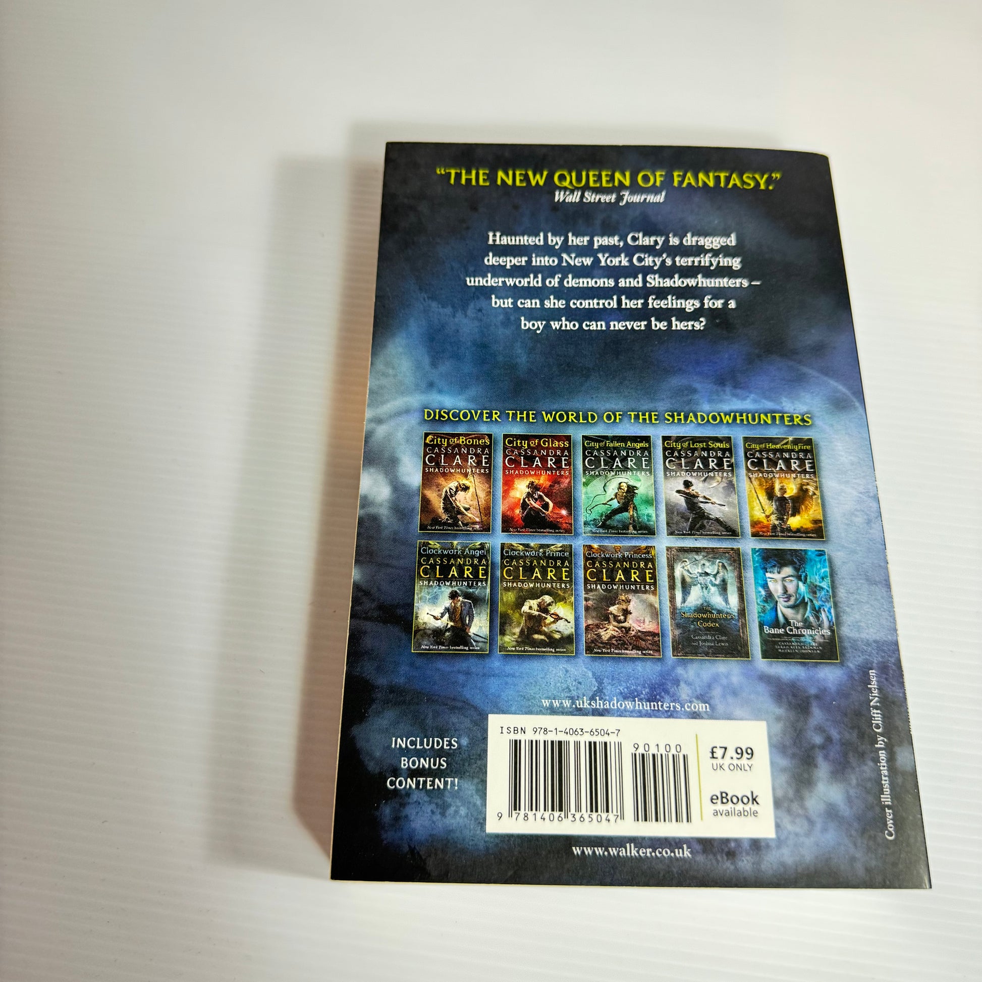 City of Ashes : Shadow Hunters - Cassandra Clare – Second Chance Books